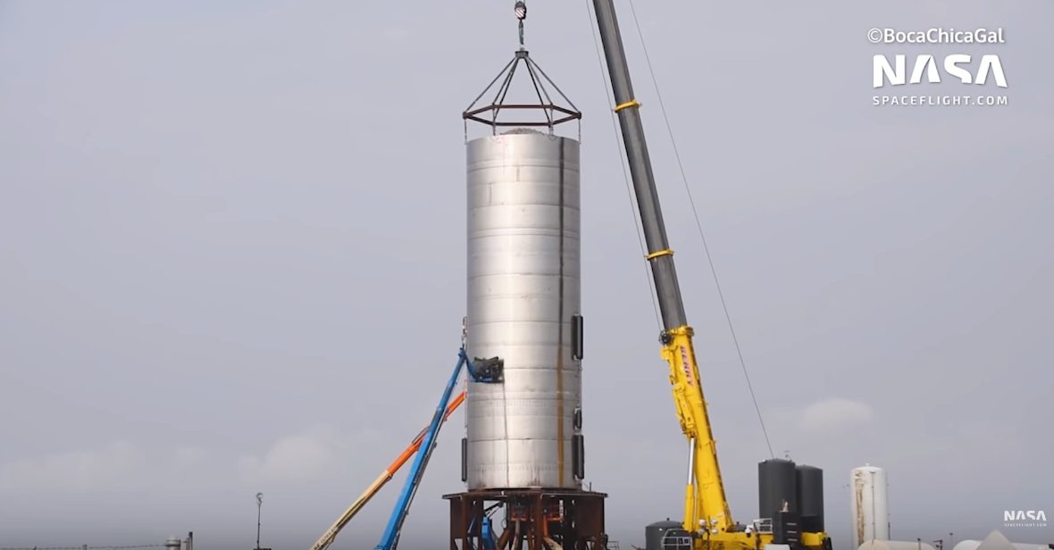 Робота кипить, пташки цвірінькають — Starship SN3 готується до ...